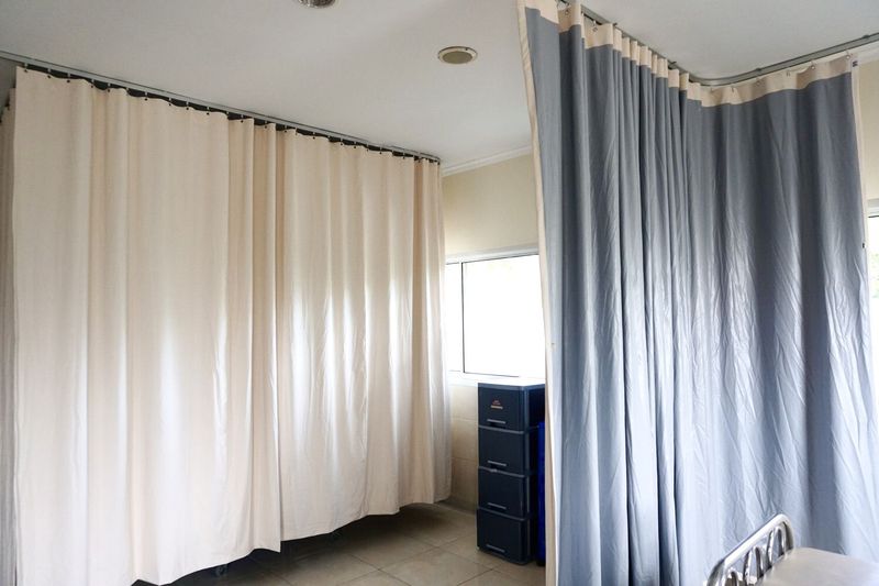 Gorden & Tirai Medis Rumah Sakit,Anti Darah,PVC - PROFLEX - 2 Sisi