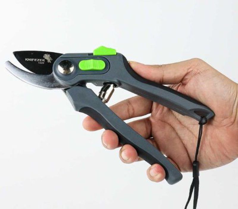 GUnting Pangkas Tanaman Knifezer