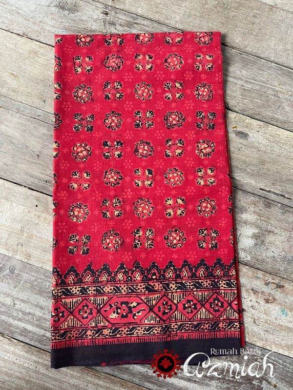 Kain Panjang (Bahan Baju)