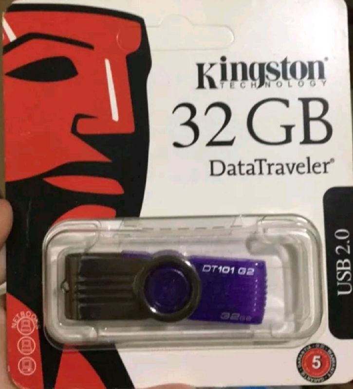 flashdisk kingston 32 GB