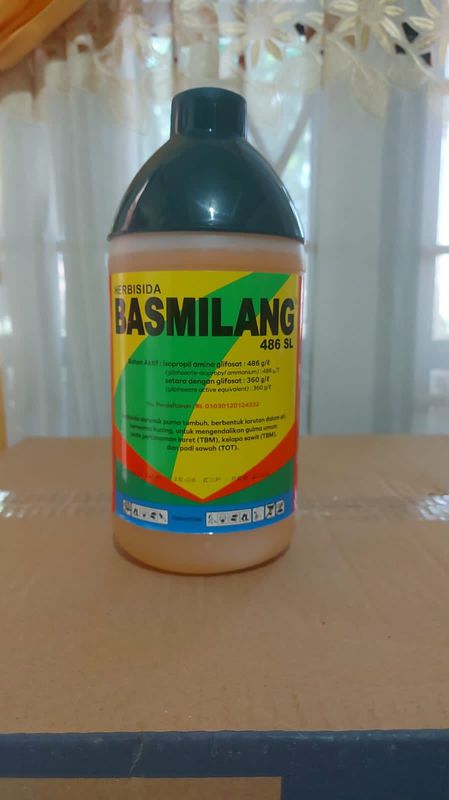Pembasmi Rumput Merk Basmilang