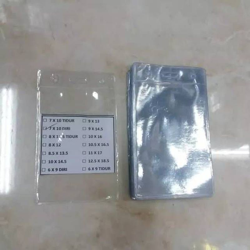 casing ID Card bahan plastik