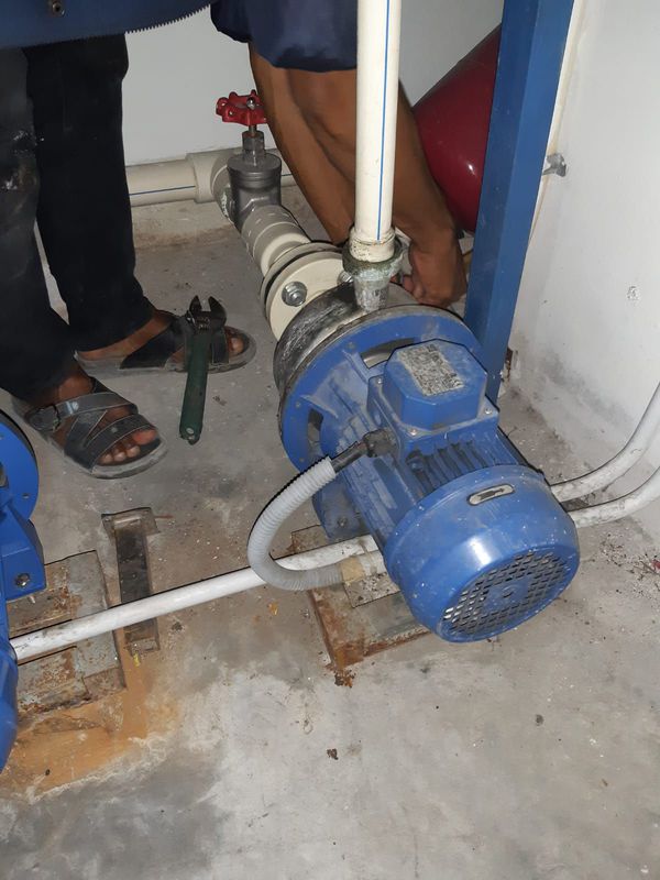 Perbaikan pompa dan pipa