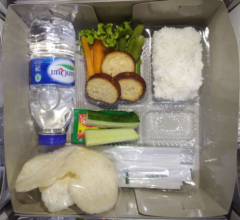 Paket Nasi dan Snack B