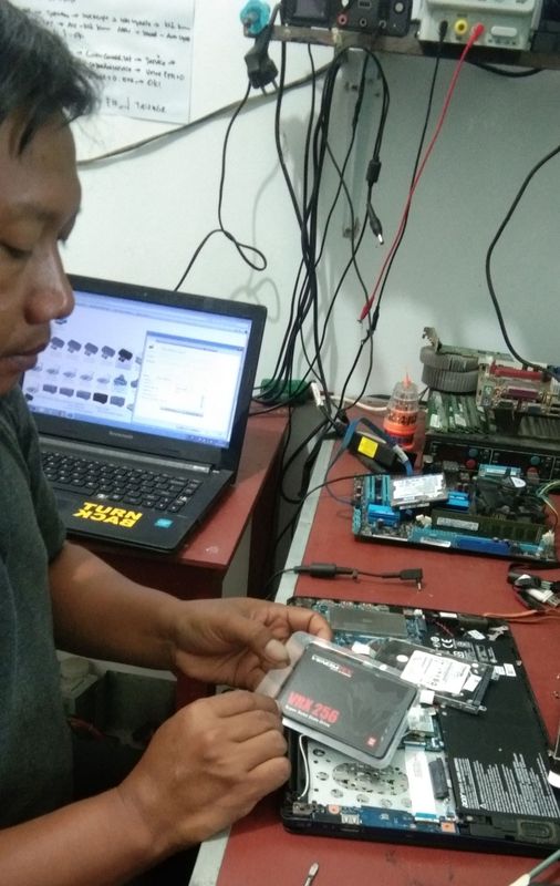 JASA INSTALASI LAPTOP / PC