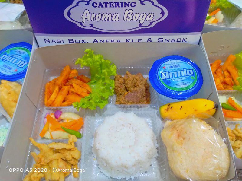 Paket Nasi bok