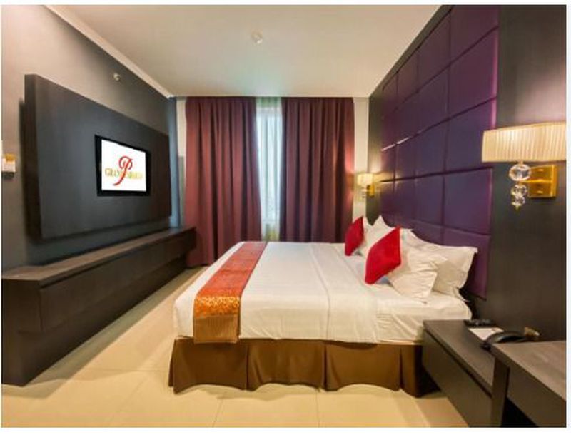 Executive Deluxe View King Bed