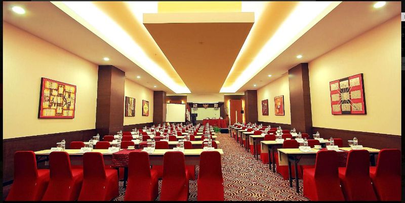 HALF DAY MEETING PACKAGE