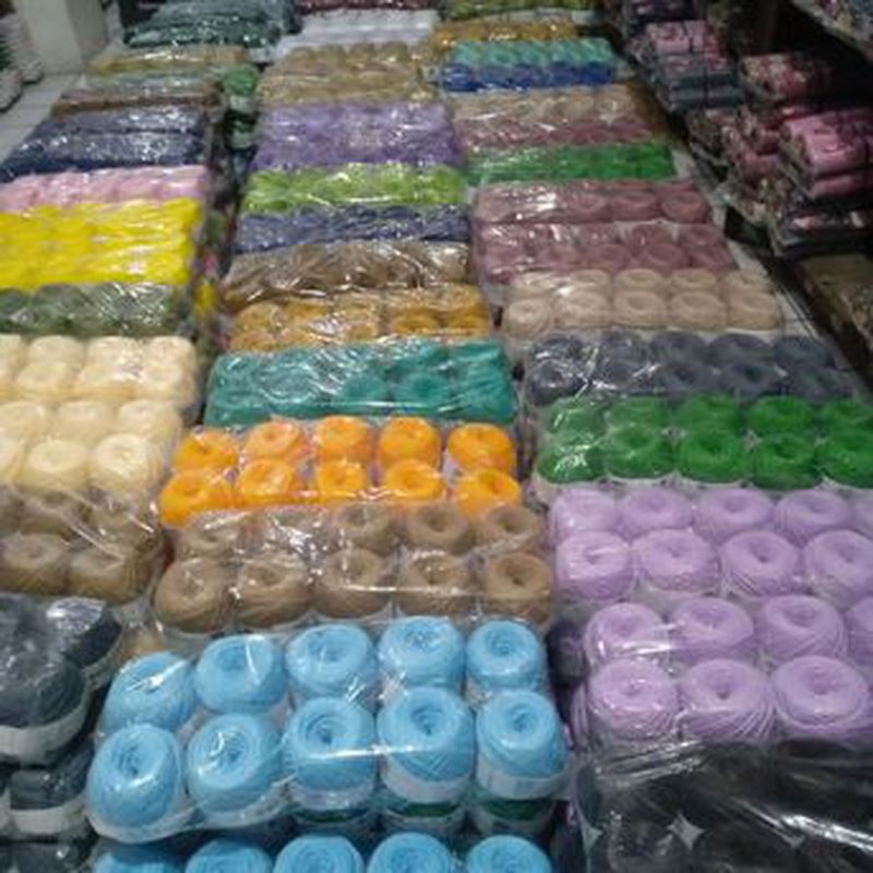 Benang Rajut Sakura/Polycherry Set