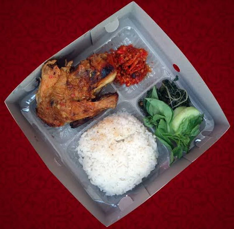 Nasi Ayam Kotak