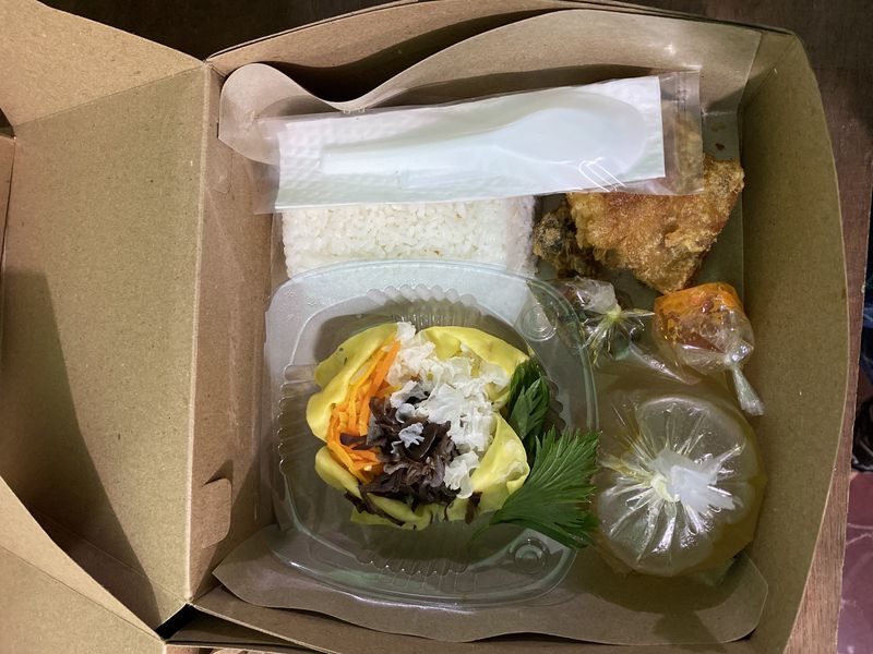 Paket Nasi Sop Bunga Matahari