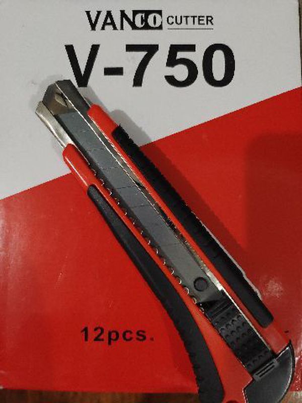 CUTTER ukuran sedang