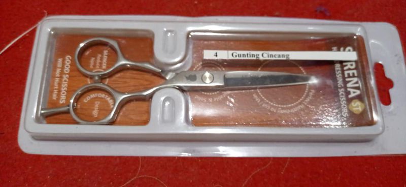 GUNTING CINCANG RAMBUT