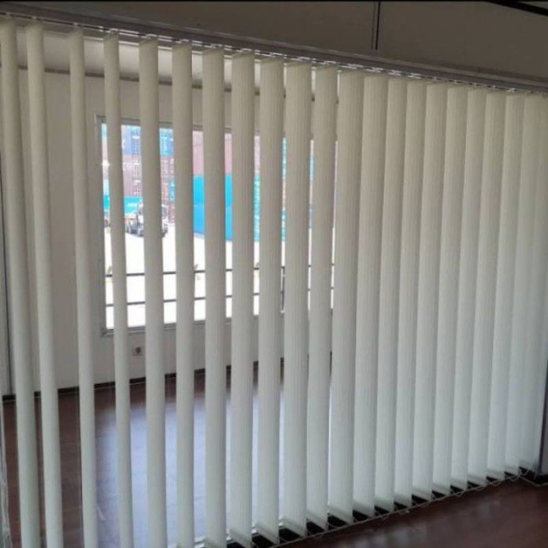 VERTICAL BLIND