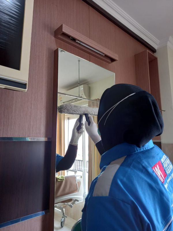 JASA CLEANING SERVICE 1 agst