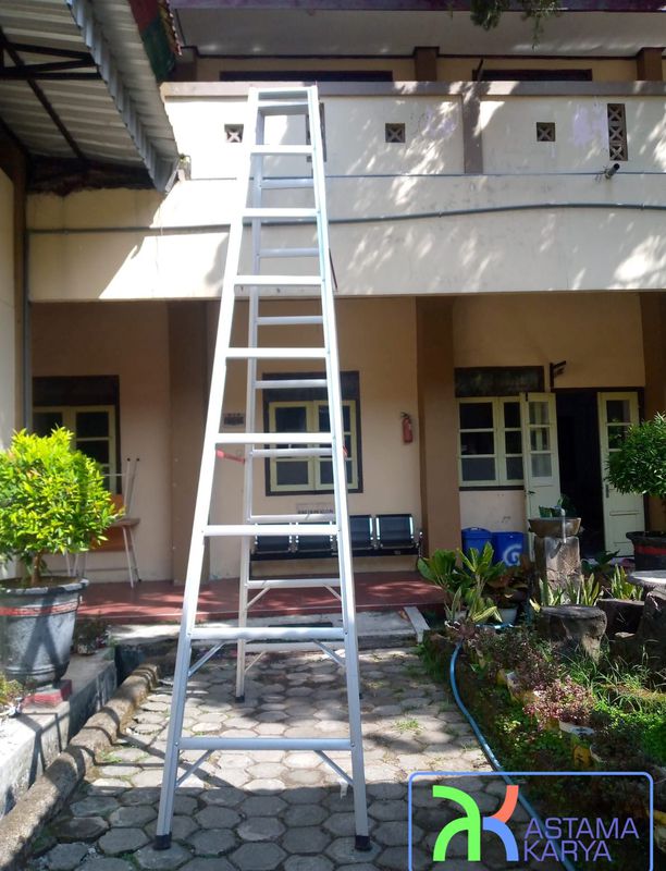 Tangga Lipat 3,5 Meter