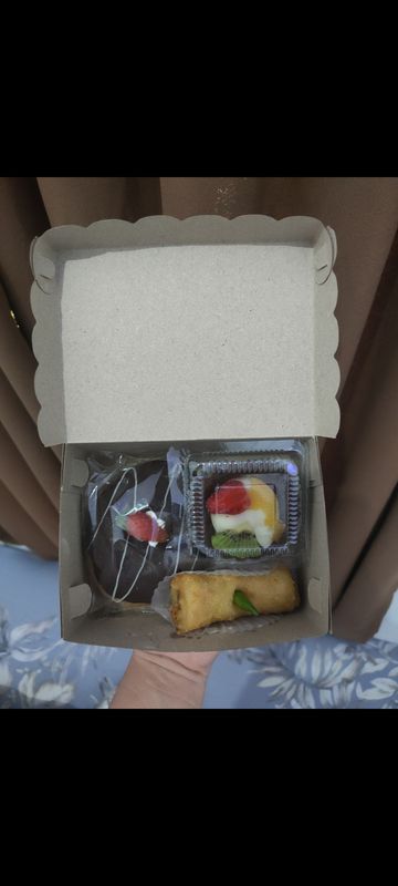 kue box 4
