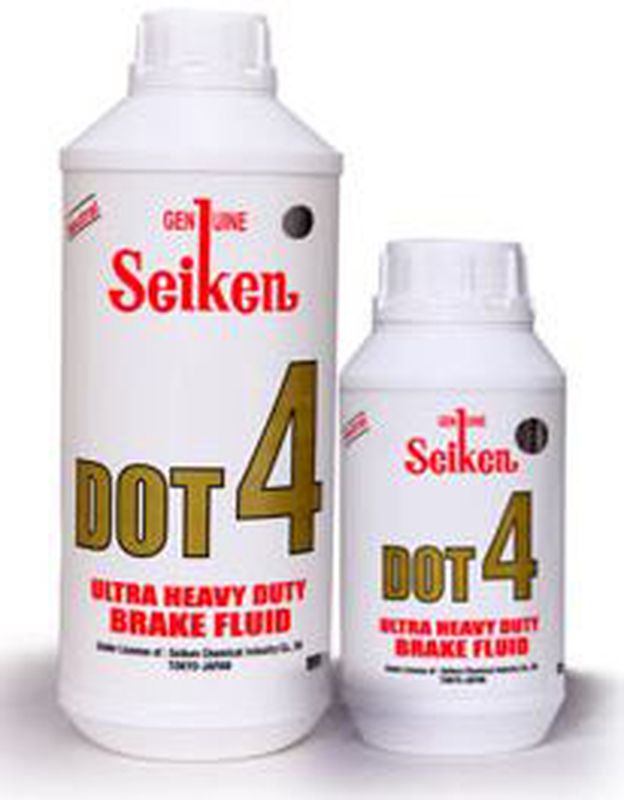 BRAKE OIL DOT4