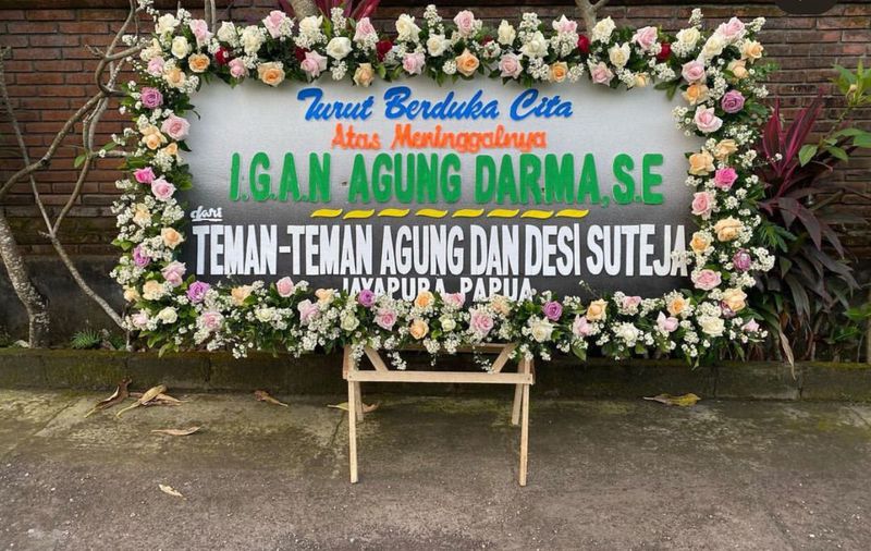 Karangan bunga hidup