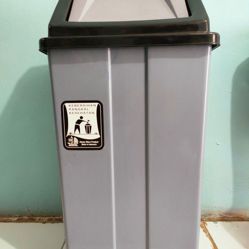 Bak Sampah Besar