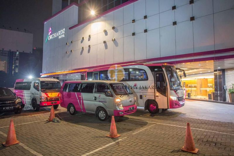 HOTEL BUS RENTAL SERVICE
