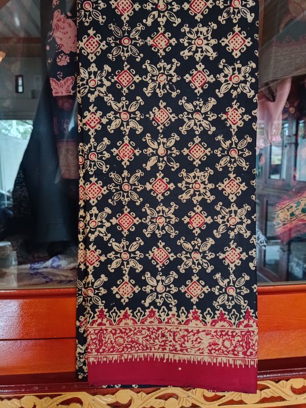 Batik Khas Jambi Motif Ancak
