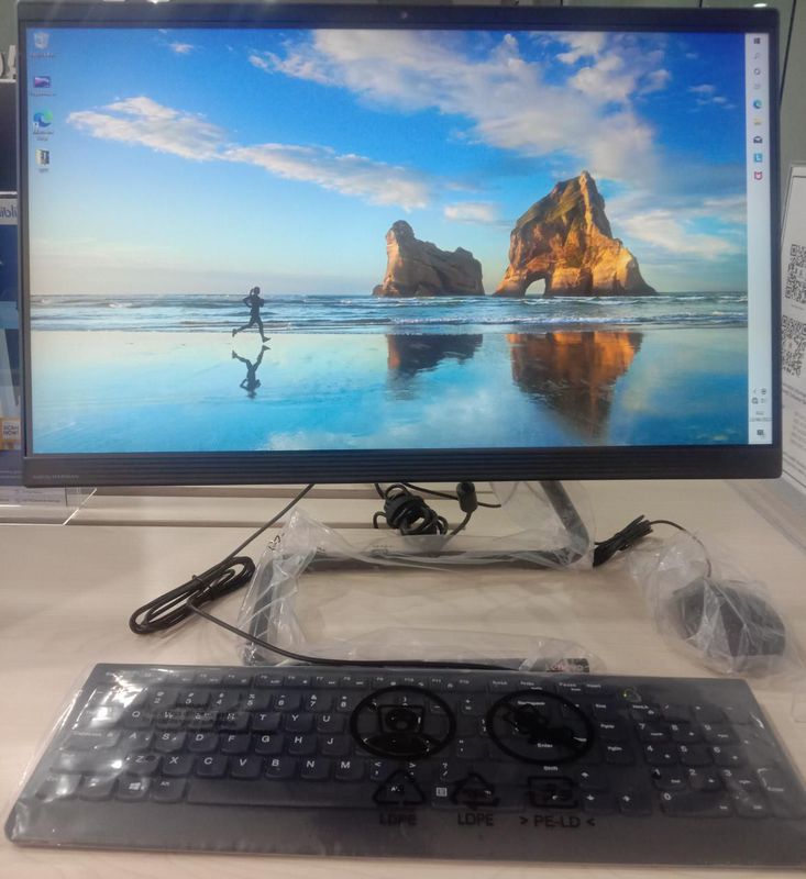 PC Ideacentre AIO 3 24IMB05