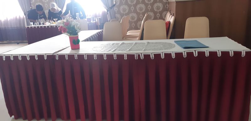 Sewa Meja Sidang / Tamu