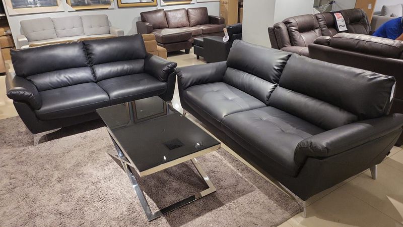 Sofa Kulit 2 Dudukan + 3 Dudukan (Informa/setara) + Meja - HITAM