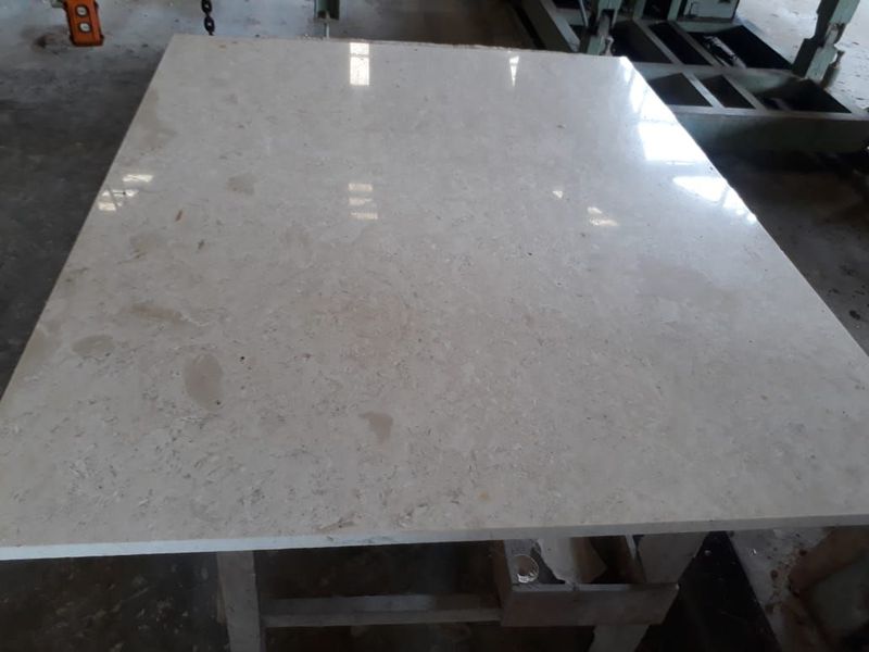 Marmer Tiles - Putih - 120 Cm X 60 Cm