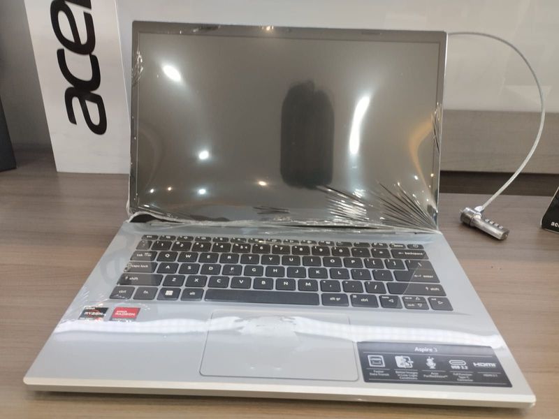 Laptop Acer Aspre 3 A314-23M-R24X R3-7320U-8-512-14-HD 2u free 5 AICON