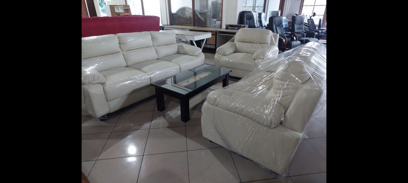 Sofa Modern Minimalis CNV 321 - Hitam