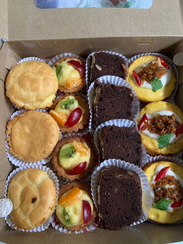 Paket Kue Mix - Isi 24