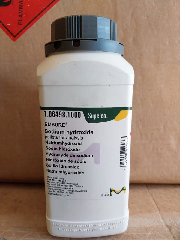 Natrium Hidroksida merck 1.06469.0100 (@ 100 gram)
