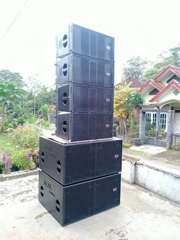 Paket panggung dan sound sistem