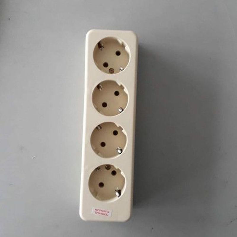 Terminal Isi 4 Lubang