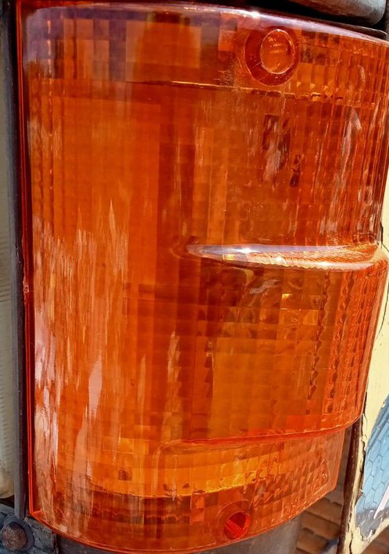 Mika sign depan ragasa kiri