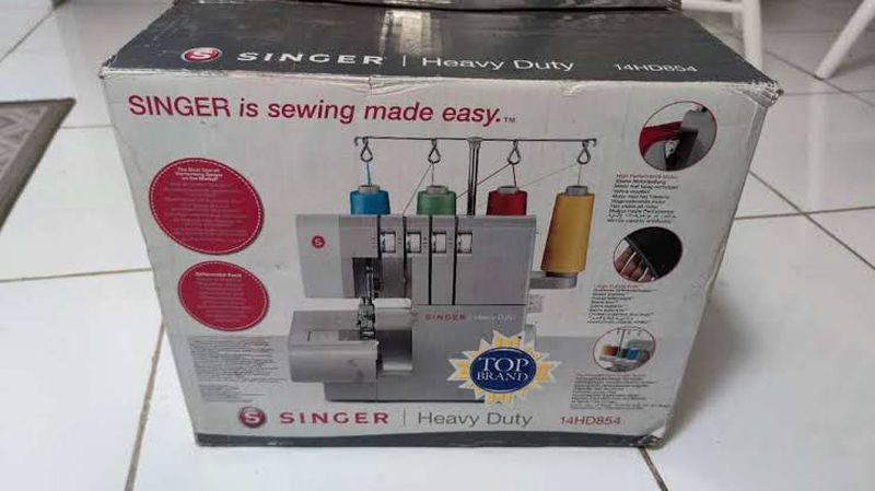 Mesin Obras Singer 14HD854