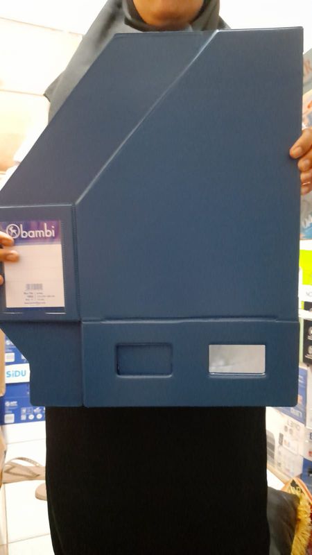 KOTAK BERKAS BERDIRI