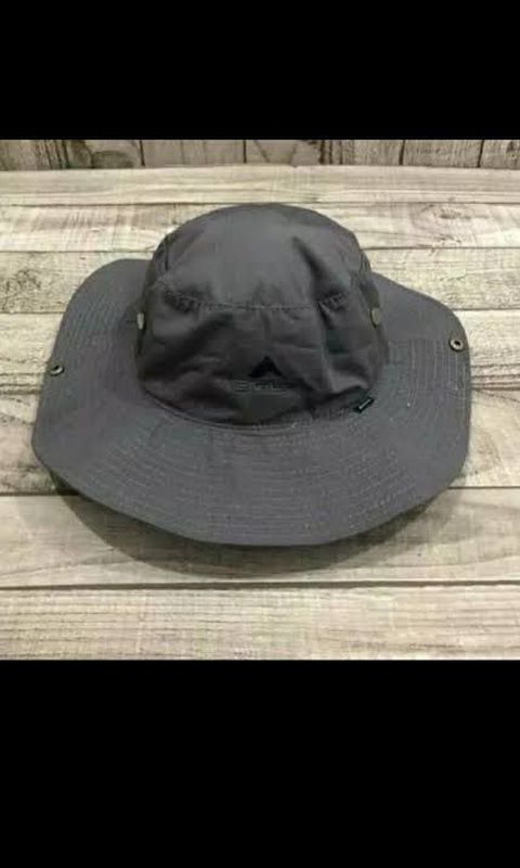 Topi Rimba Eiger