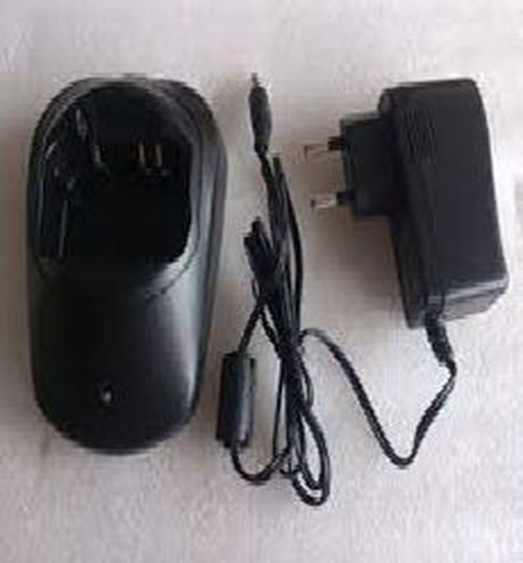 Charger HT DJ- W 100 ALINCO