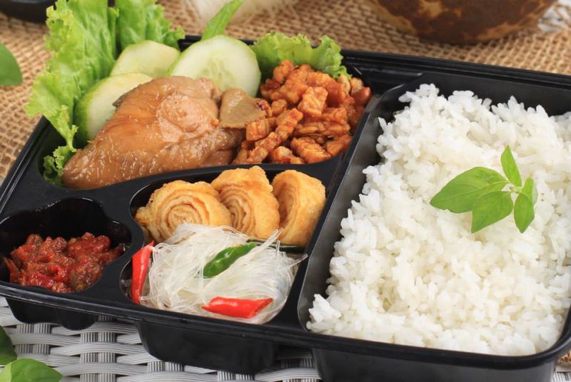 paket makan komplit 51