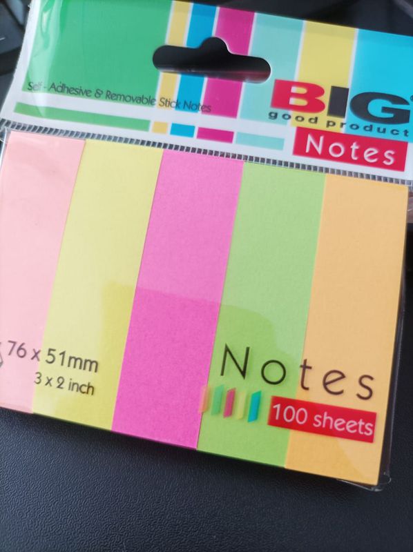 Post it Notes merek BIG 5 warna