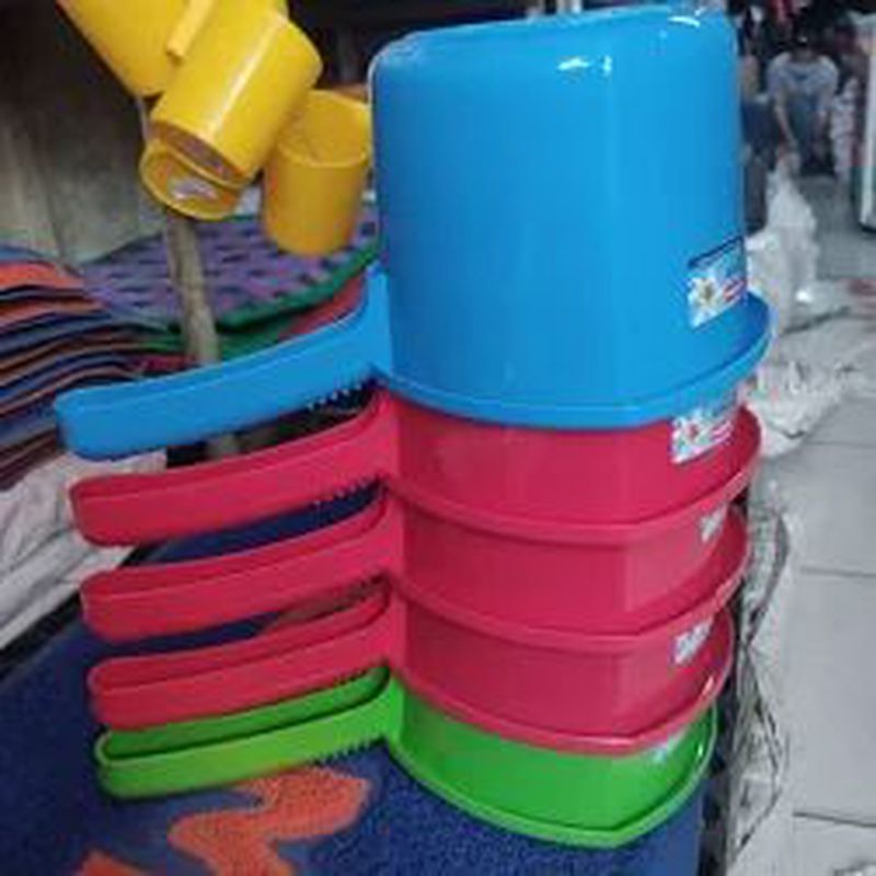 Gayung Mandi Lion Star