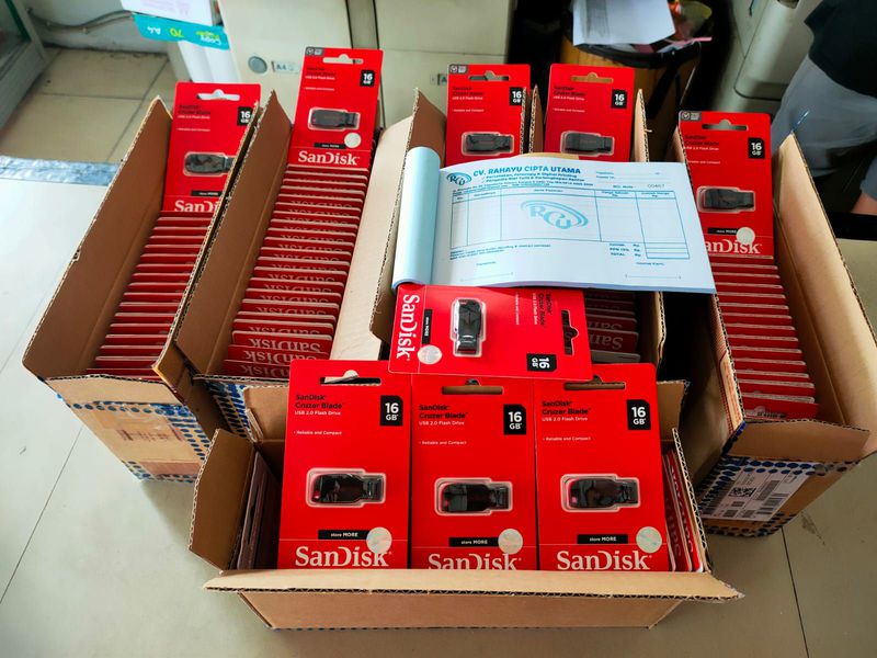 FLASHDISK 16 GB- SANDISK ORIGINAL