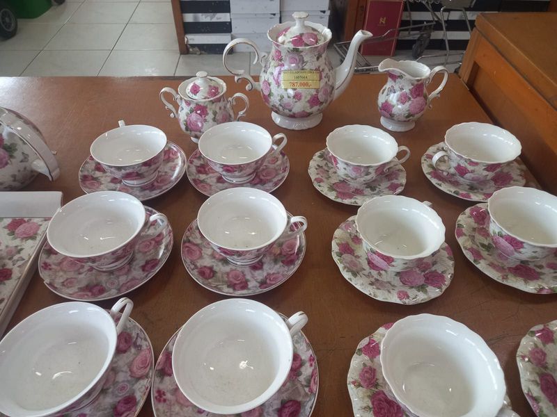 TEA SET KERAMIK