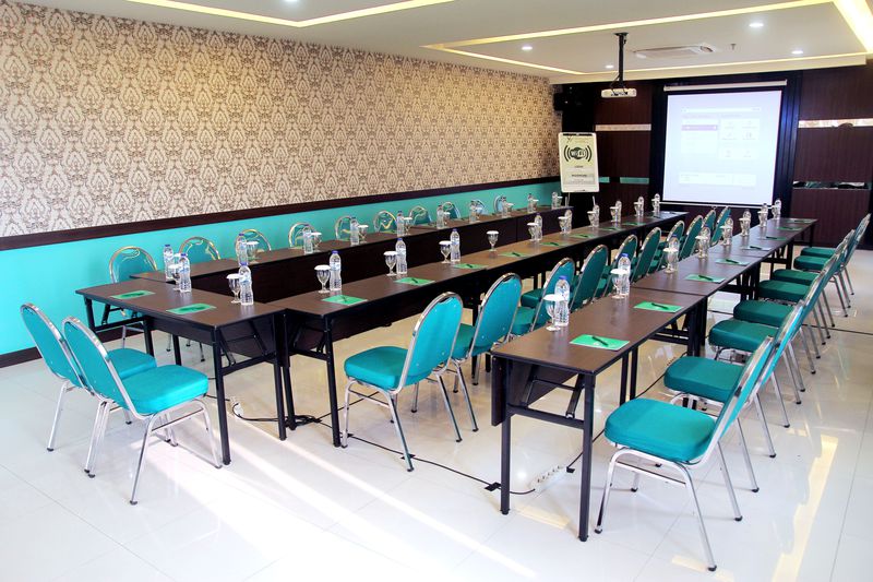 Non Residential Halfday Meeting Packages