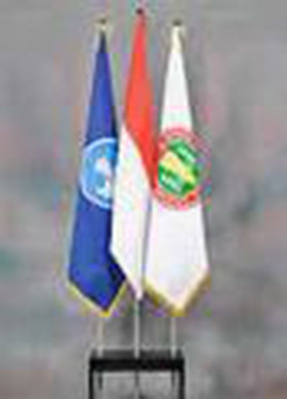 JAHIT BENDERA PATAKA