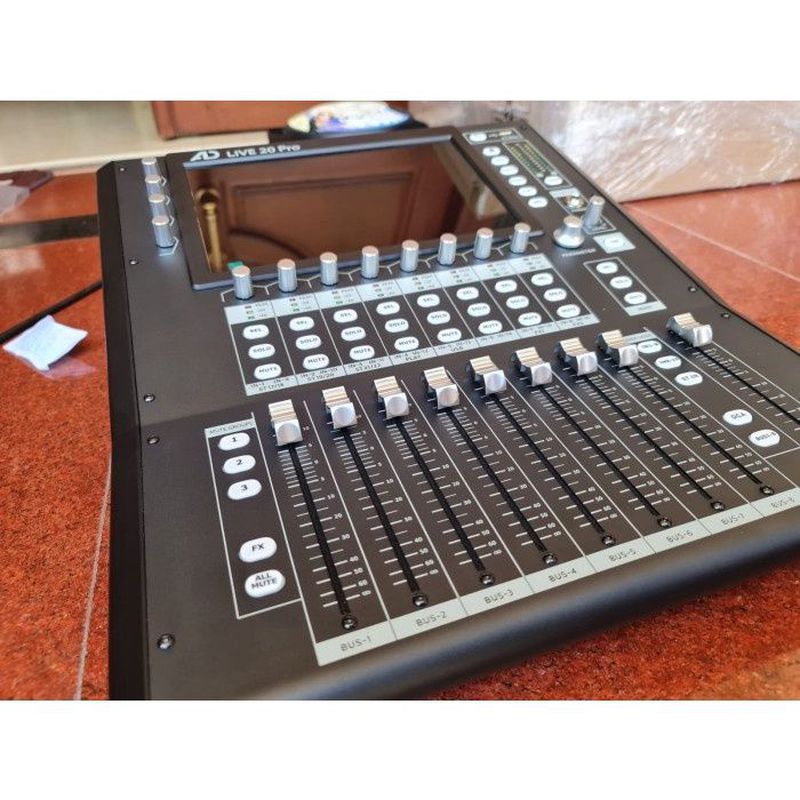 mixer ad live 20 pro digital console + hardcase