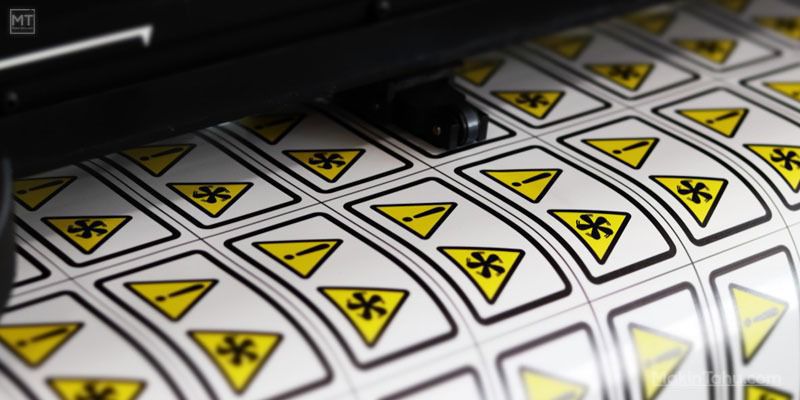 Cetak stiker label anti air